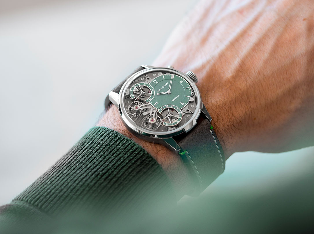 Armin Strom MIRRORED FORCE RESONANCE MANUFACTURE EDITION GREEN | Watches News