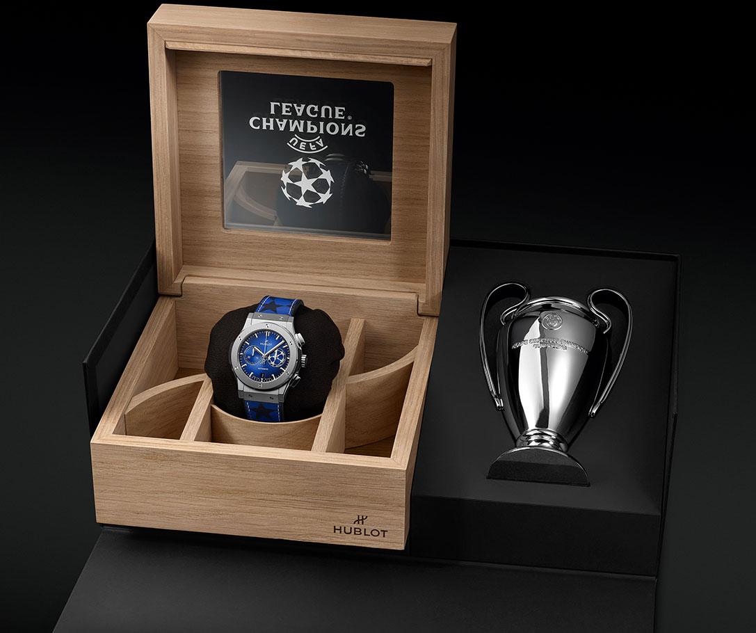 Hublot CLASSIC FUSION CHRONOGRAPH UEFA CHAMPIONS LEAGUE TITANIUM ...